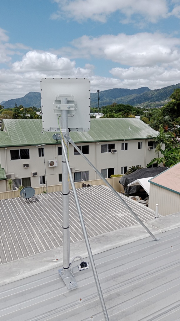 Heavy Duty Stayed Mast | Cairns Signal Boosters
